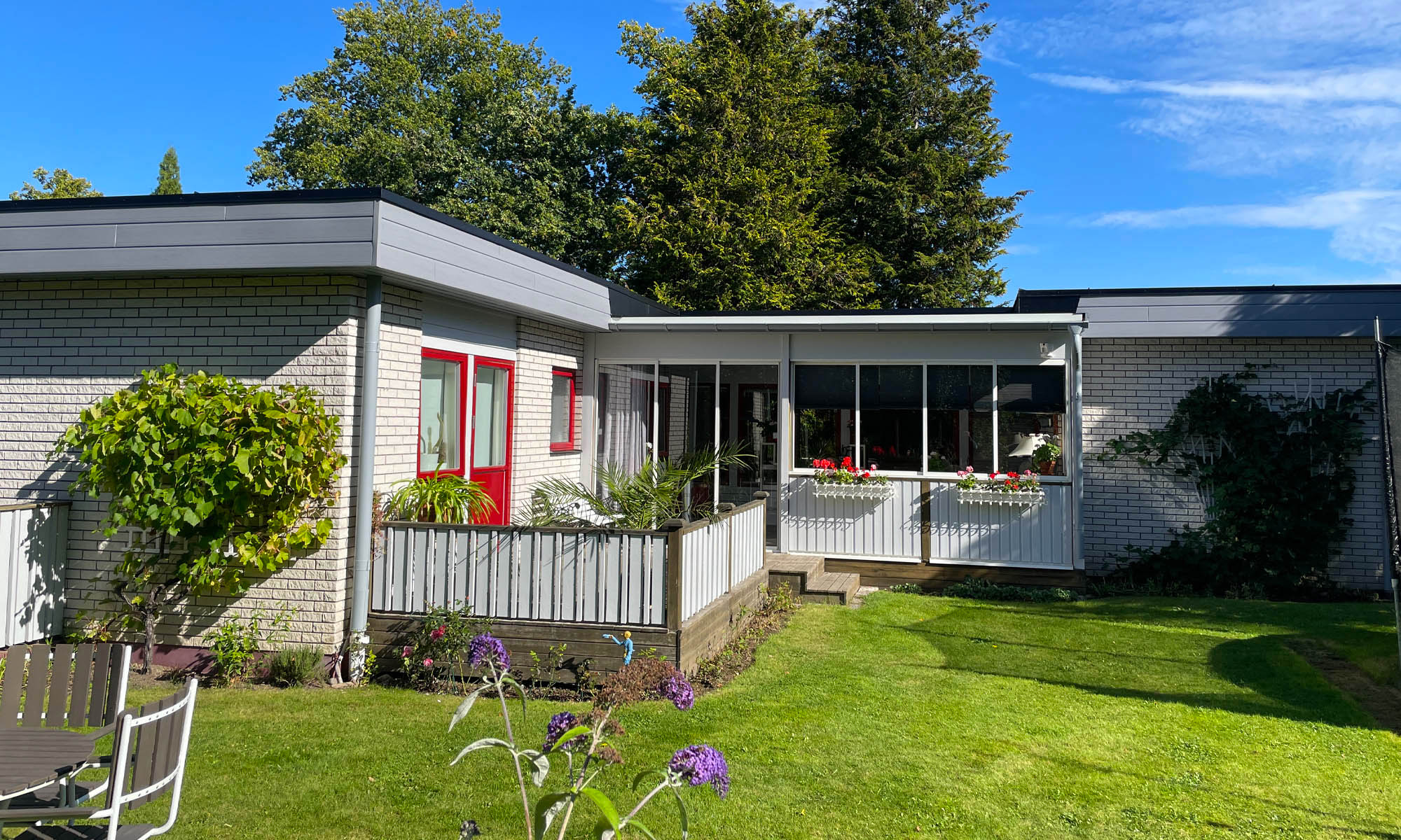 Sargbyte på villa i Växjö. Underhållsfritt och stiligt